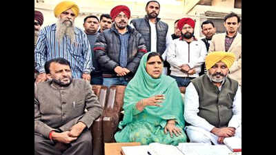 CLU scam: AAP demands minister Bharat Bhushan Ashu’s resignation ...