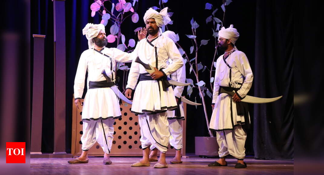 shaheed bhawan: Historical play Panna Dai staged at Shaheed Bhawan ...