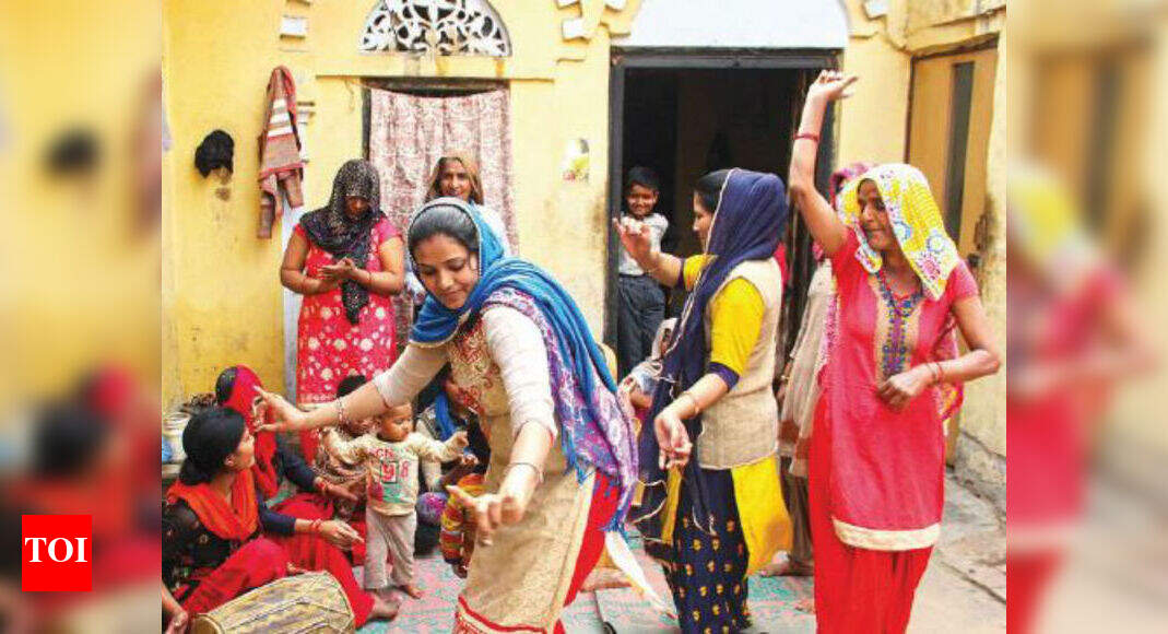 Oscar win puts little-known Hapur village on world map | English Movie ...