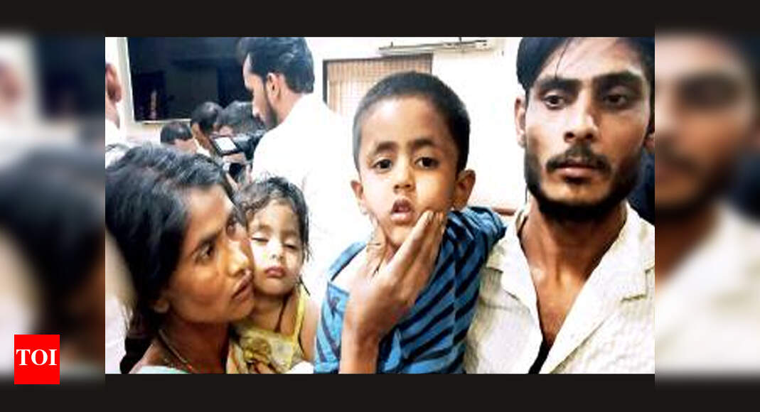Pune police rescue kidnapped boy, arrest labourer couple | Pune News ...