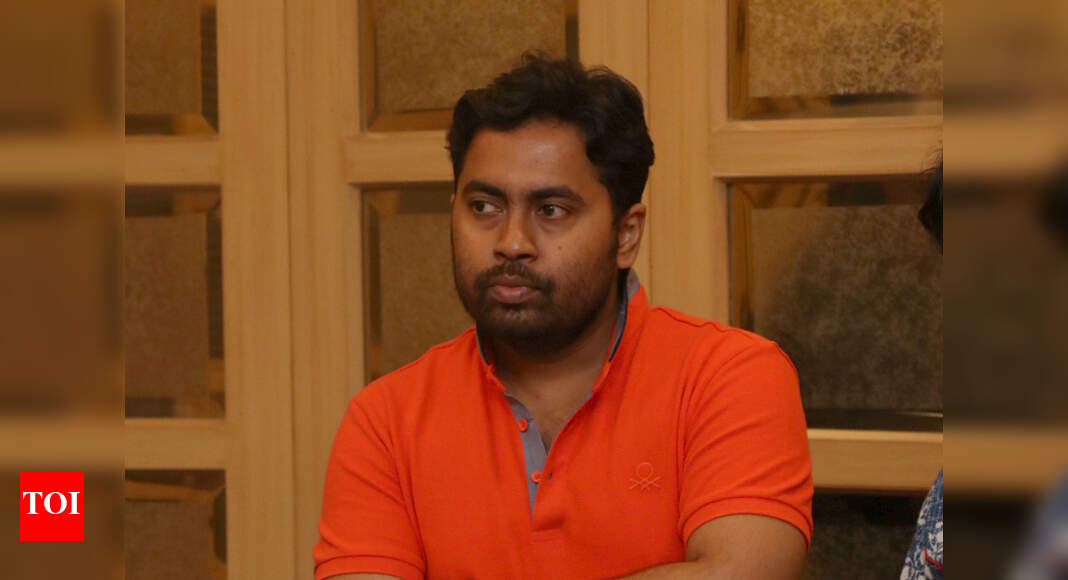 Manas overwhelmed by support from freedom fighter's family | Bengali ...