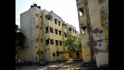 People staying in government quarters can’t dictate terms, says HC ...