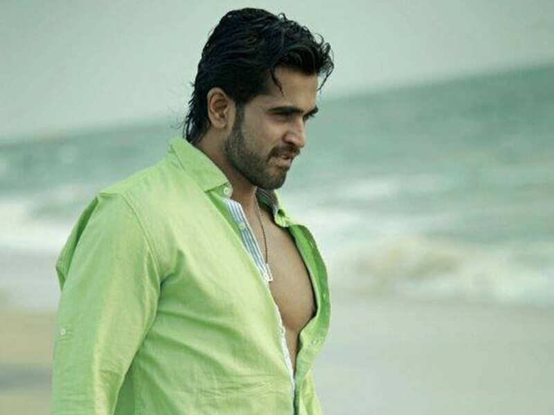 Rajeev Pillai strikes a pose with Salman Khan | Malayalam Movie News ...