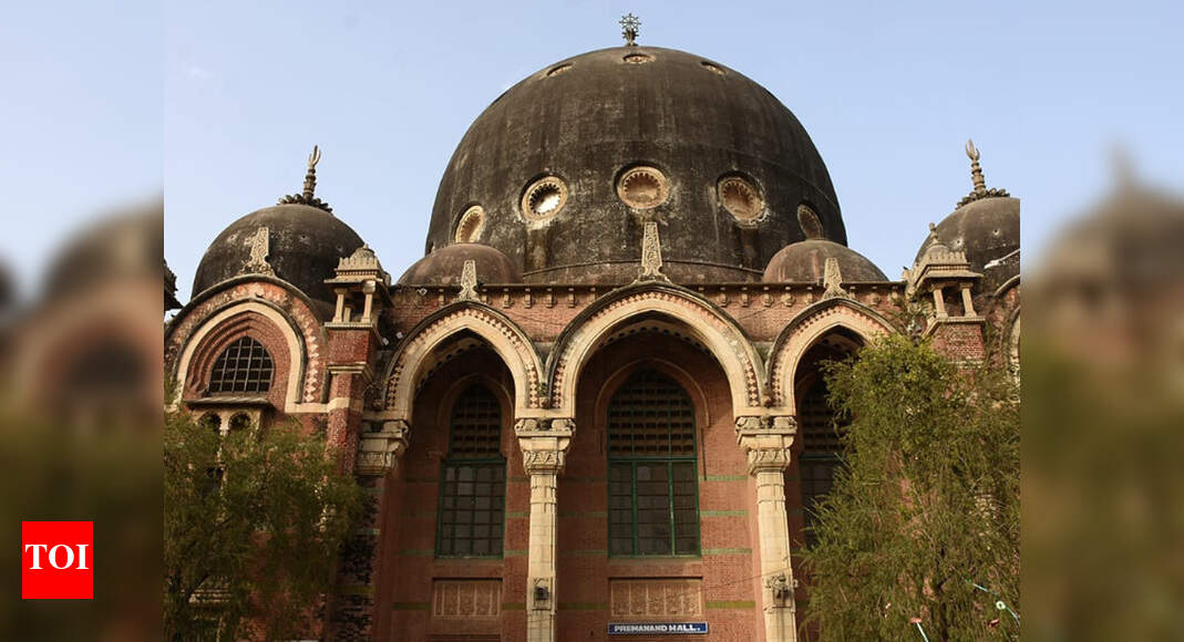 138-year-old landmark: Baroda dome beats Gol Gumbaz in aesthetics ...