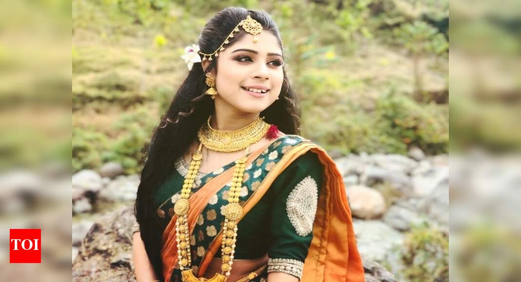 Actress Adrija Addy Roy bags a role in ‘Thakumar Jhuli’ - Times of India