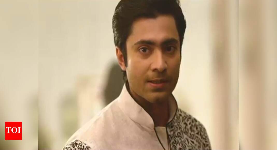 Actor Gourab Roy Chowdhury gets nostalgic meeting veteran actress ...