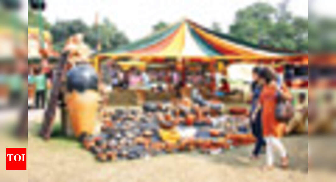 Dastkar showcases Indian traditions | Events Movie News - Times of India
