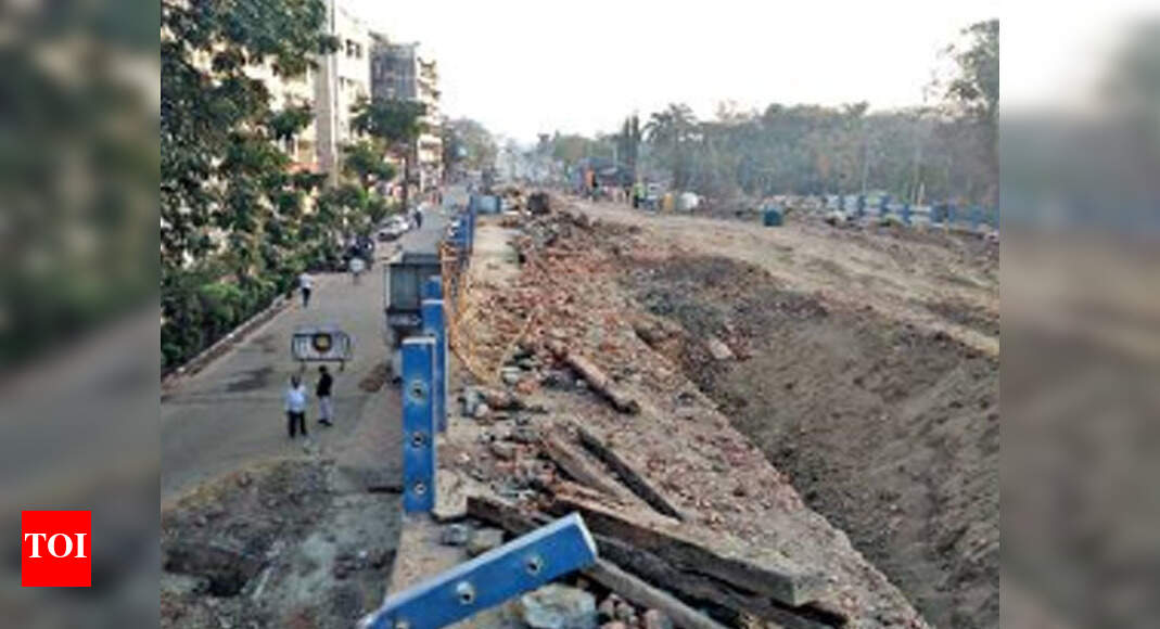 Kolkata: Four-month delay to finish Majerhat bridge | Kolkata News ...