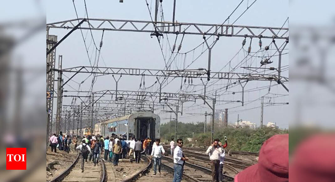 Manmad-Panchvati Train: Manmad-Panchvati Express coaches detach from ...