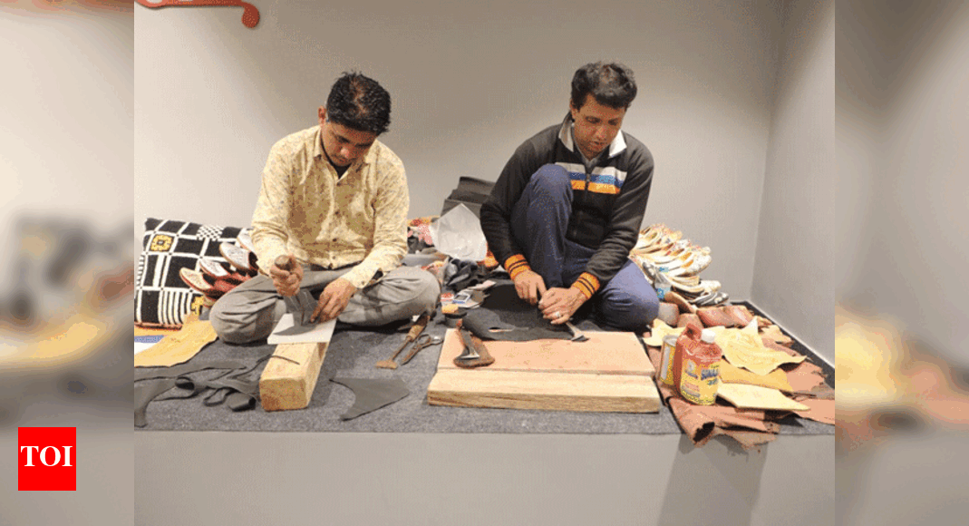 A handloom and handicraft exhibition by NIFT at Crafts Museum | Delhi ...