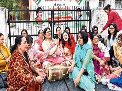 Pawan Kumar Bansal versus Navjot Sidhu: Groupism in Congress comes to ...