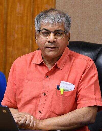 Ambedkar gives 2 more days to Cong for tie-up | Nagpur News - Times of ...