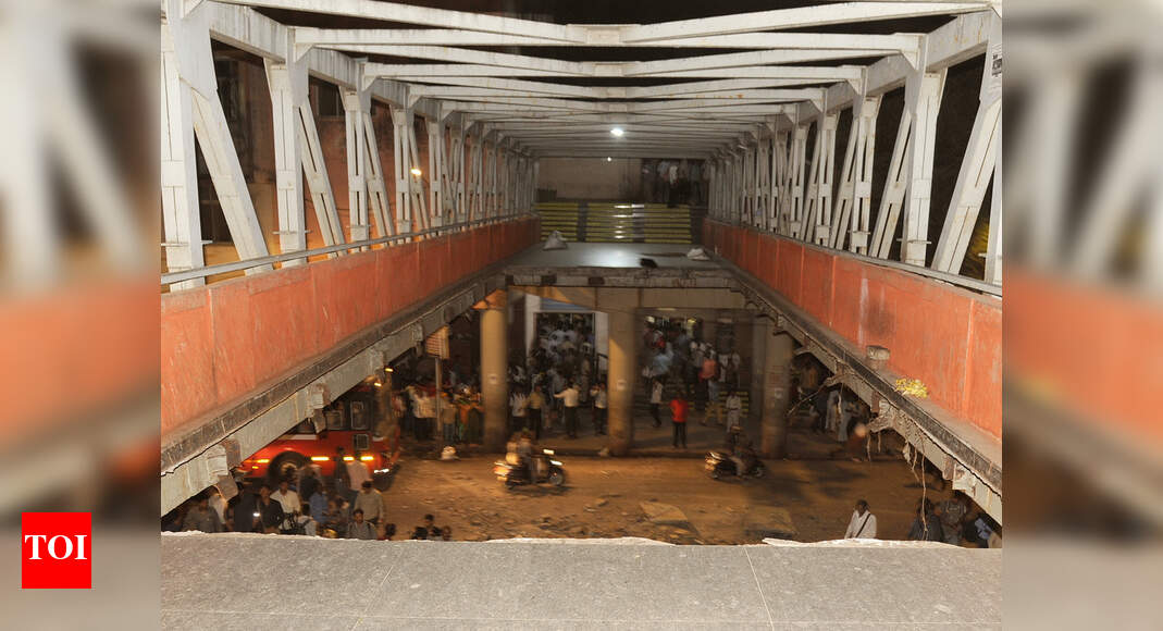 Mumbai News: Mumbai bridge collapse: BMC 50m away, rescue team came 20 ...