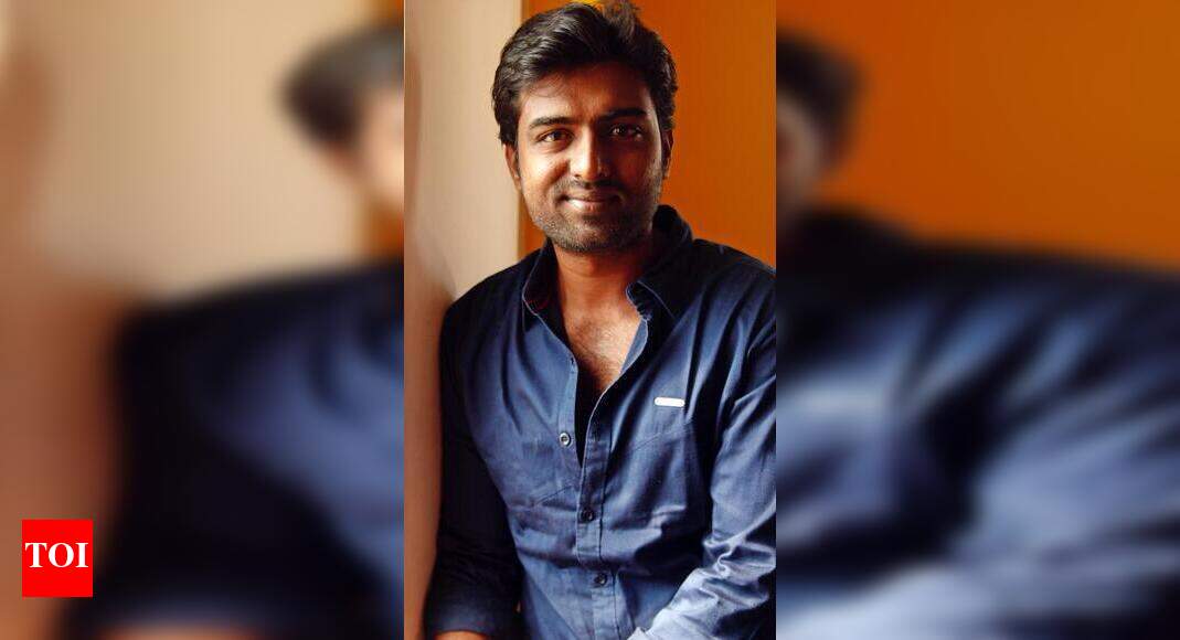 There are very few authentic filmmakers in Bollywood: Akash Sinha | Events Movie News - Times of ...