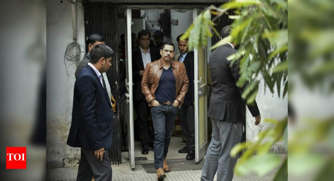 Need custodial interrogation of Robert Vadra, ED tells CBI court | India News - Times of India