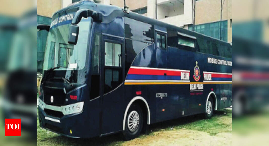 Delhi: Hi-tech bus to help top cops respond to terror on the move ...