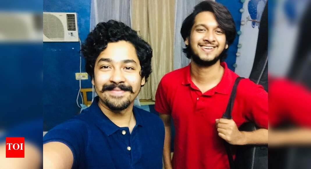Riddhi, Ujaan jam together to celebrate Holi | Bengali Movie News ...