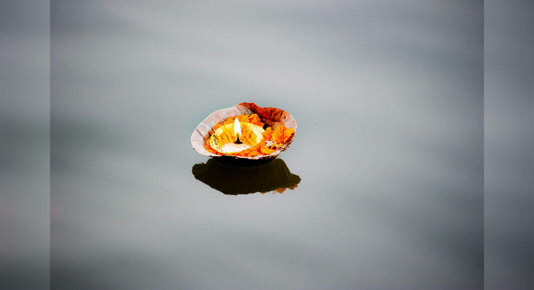 The reason why thousands of people visit the 50 feet deep Lolark Kund ...