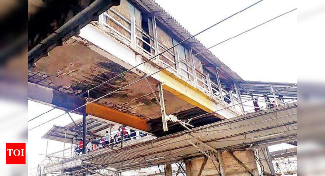 Footover Rail bridge at Vasai Road - Times of India