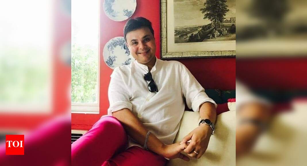 Sujoy Prosad Chatterjee on a break from doing films | Bengali Movie ...