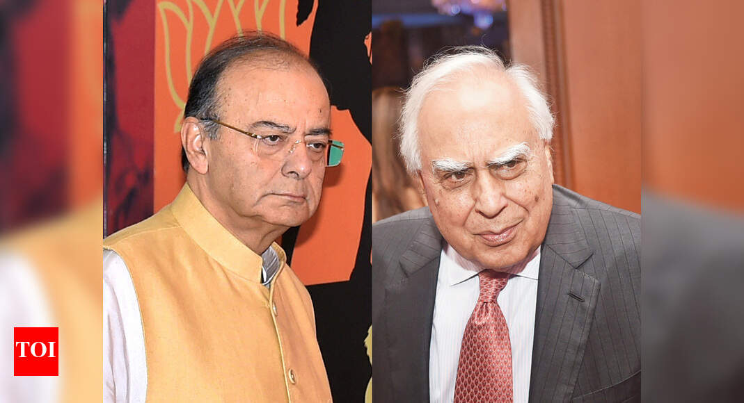 Congress releases video of 'BJP leader' exchanging money after note ban ...