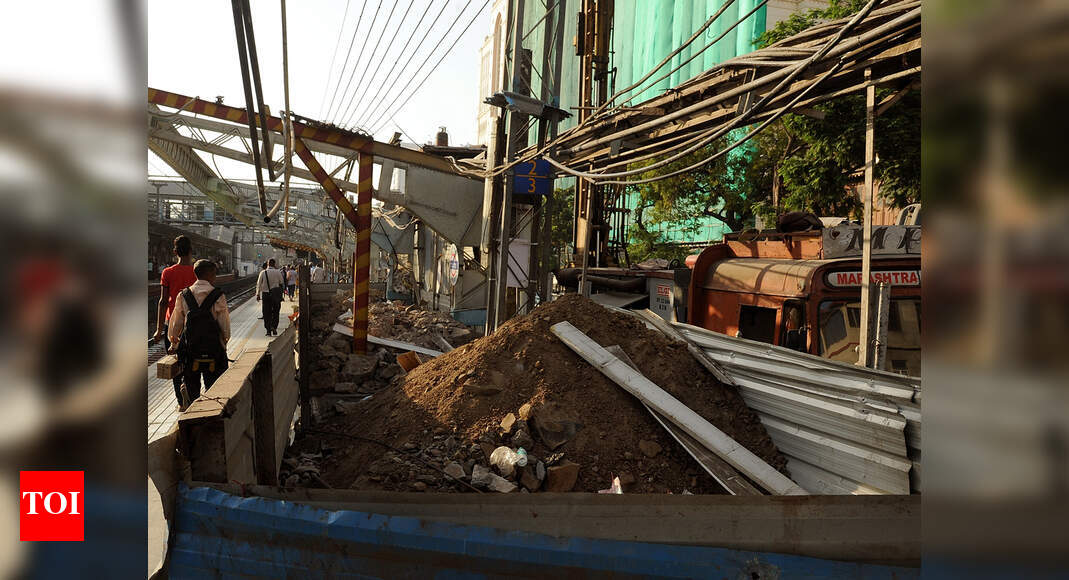 Rickety arm of Charni Road FOB razed | Mumbai News - Times of India