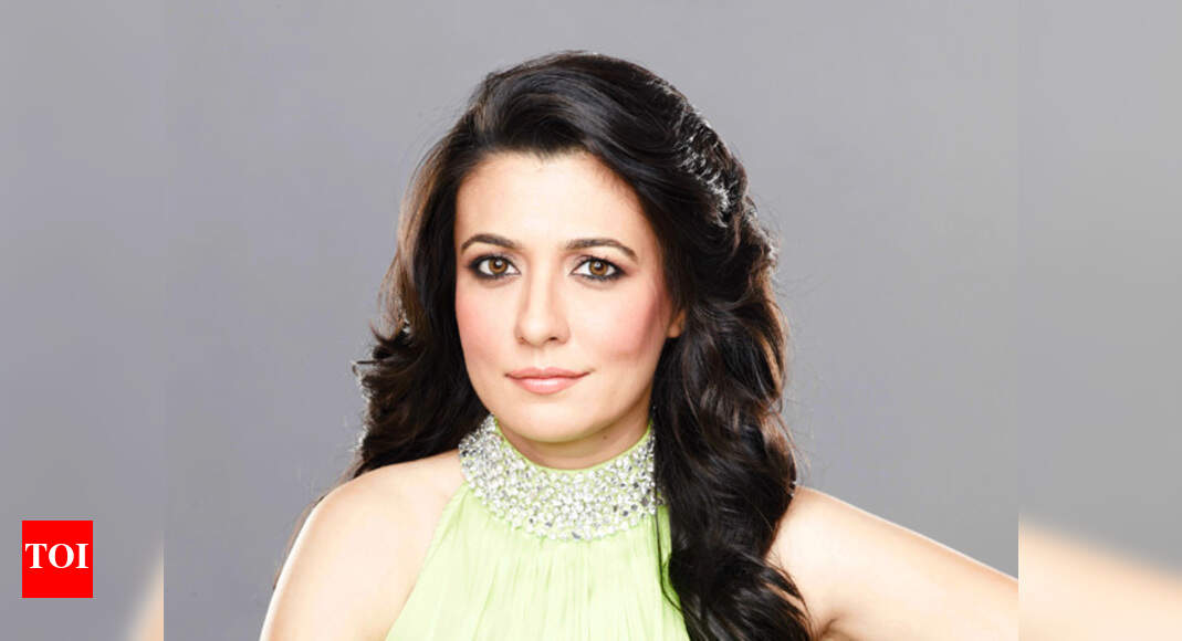 Mini Mathur and Cyrus Sahukar reunite to host a school quiz show ...