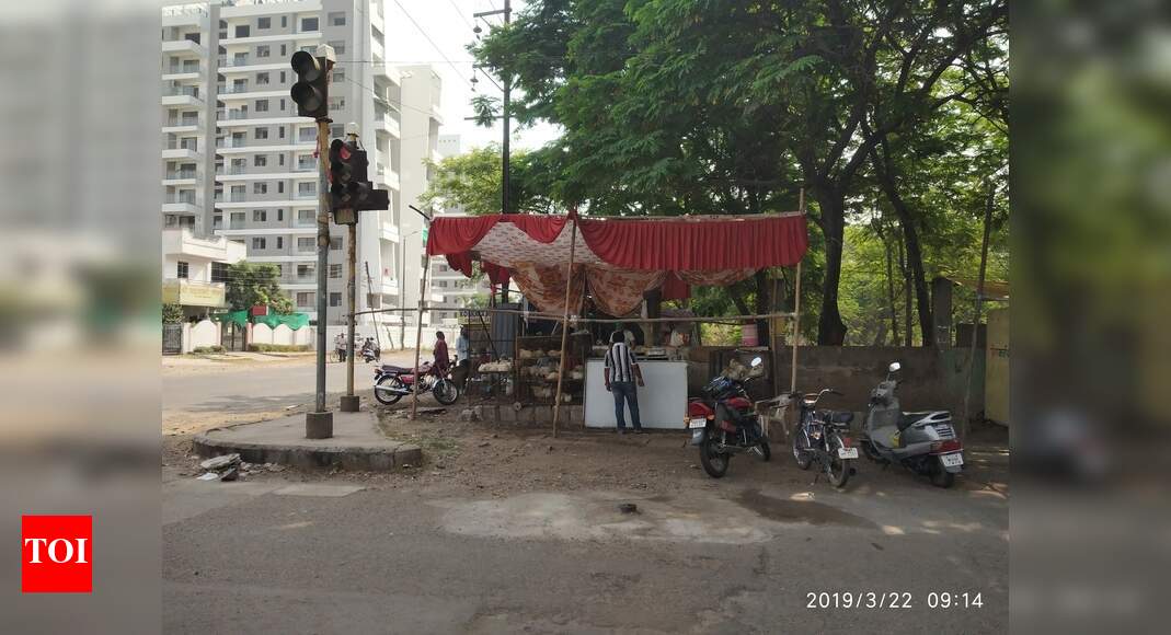 New encroachment in bhaji mandi chowk - Times of India