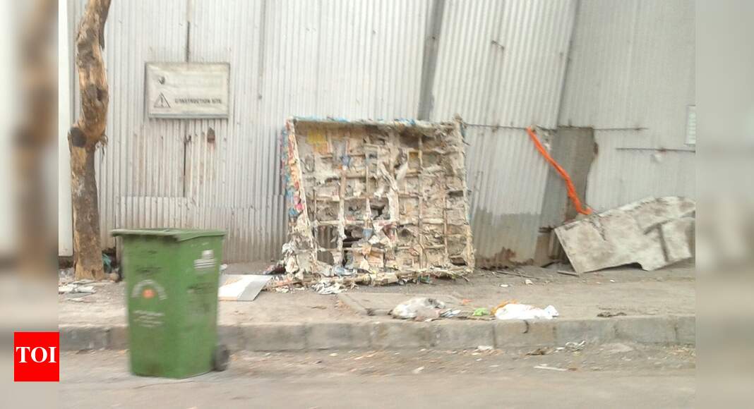 Footpath was never made for people to walk! - Times of India