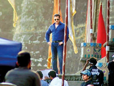 Salman is back as Chulbul Pandey | Hindi Movie News - Times of India