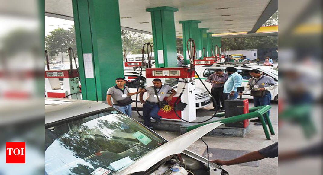 Delhi: CNG price up by Re 1/kg, sixth increase in a year | Delhi News ...