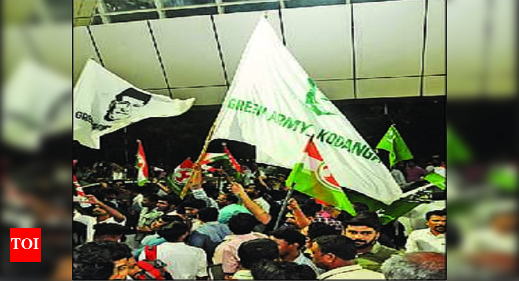 IUML dilemma: Wave flags at RaGa events or not? - Times of India