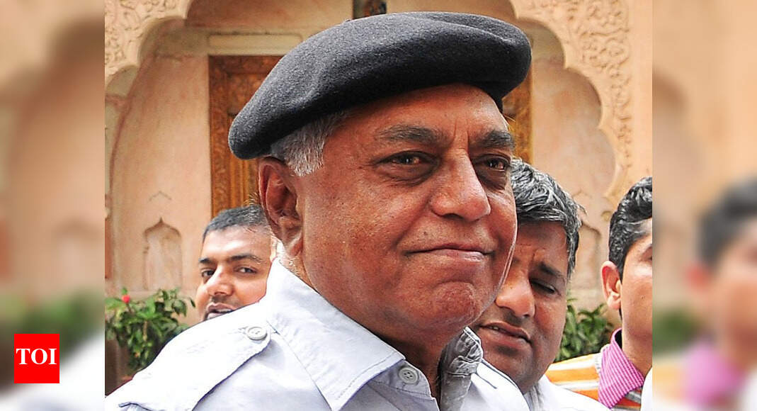 BJP rebel, ex-minister Devi Singh Bhati seeks vote for Congress in ...