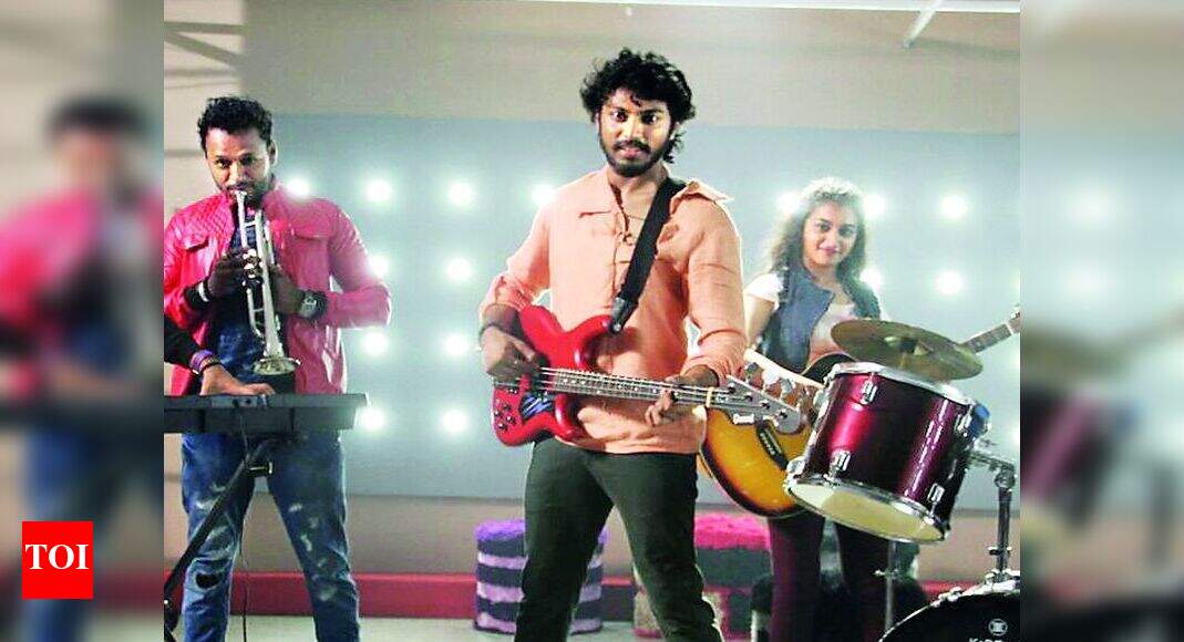 Lyrical video of Baduku Jataka Bandi to be out today | Kannada Movie ...