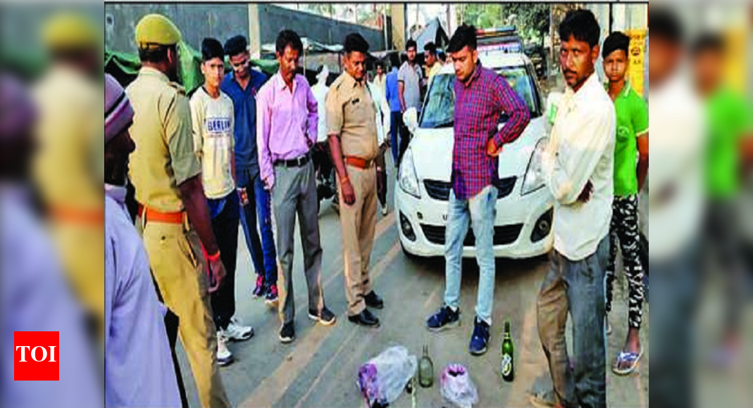 Agra: Woman cop attacked with acid | Agra News - Times of India