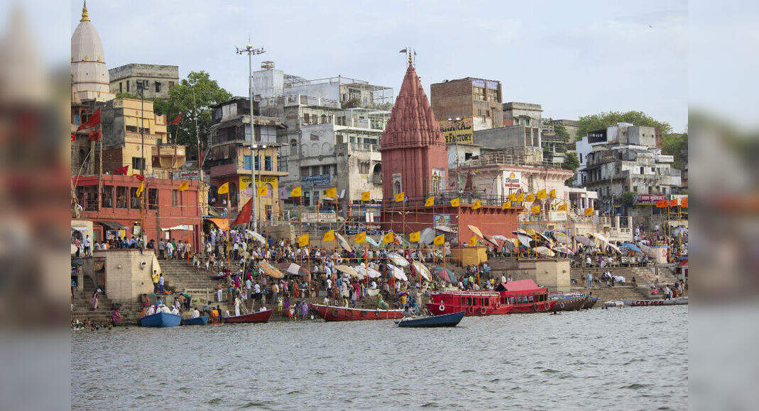 Pictures of Ganga Ghats in India–finding solace in the lap of river ...