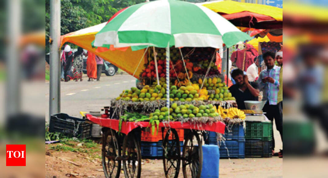 Gurugram: Street vendors to be given carts, space in pilot project ...