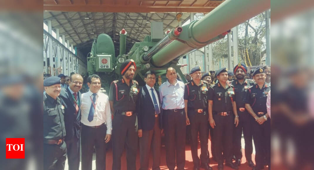 Dhanush Artillery Guns: Indian Army gets first batch of Dhanush ...