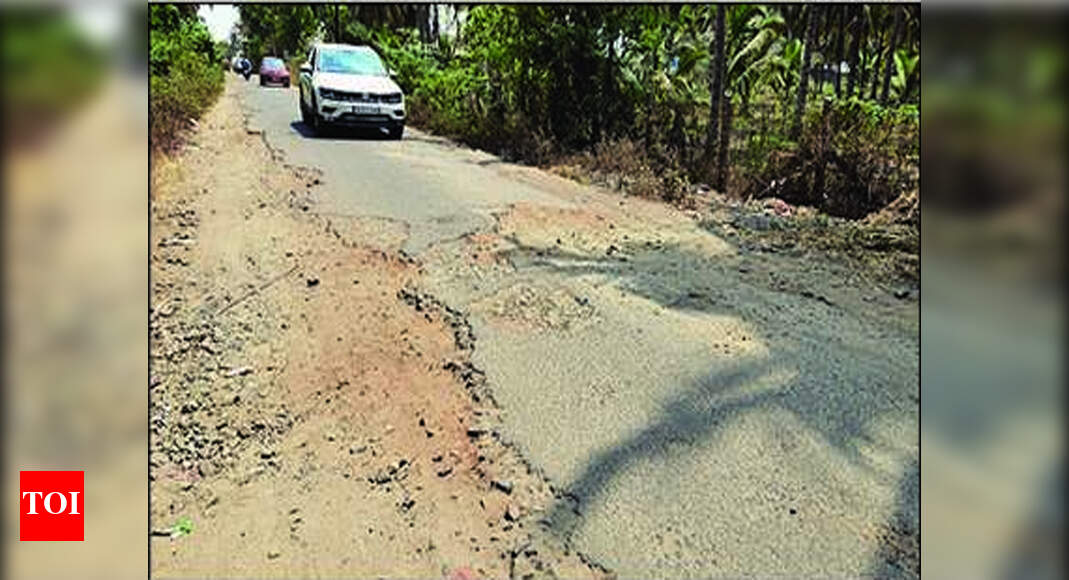 Sorry state of road at Chinnavedampatti irks commuters | Coimbatore ...