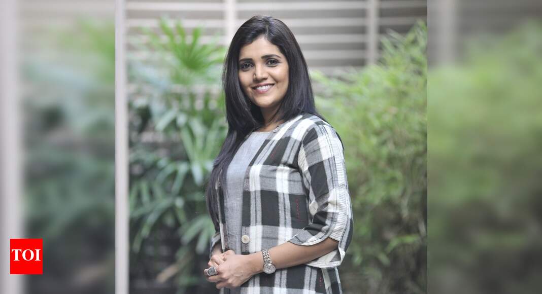 “The concept of pre-wedding shoots are very cute”, says Mukta Barve ...