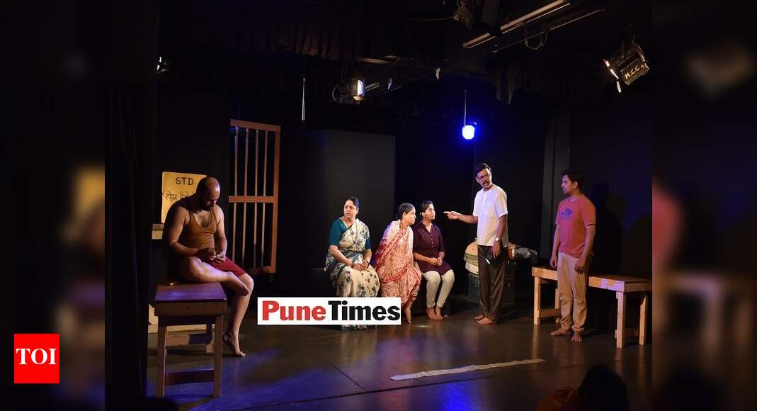 Theatre Review: Kajvyancha Gaon | Marathi Movie News - Times of India