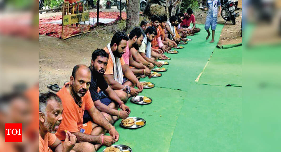 Delhi: Crockery bank dishes out answer | Delhi News - Times of India