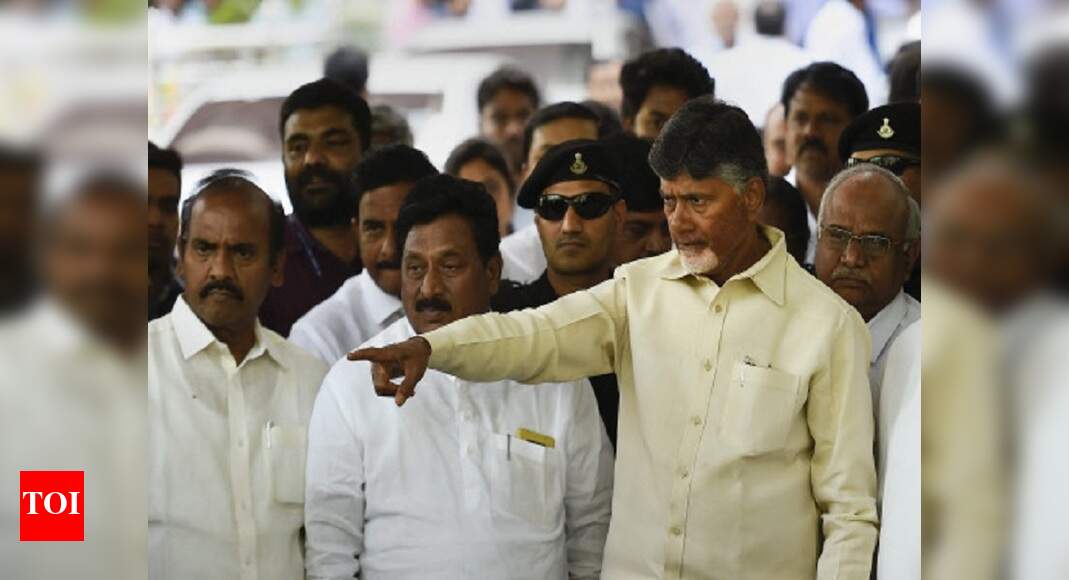 Andhra Pradesh CM approaches EC over EVM malfunctioning - The Times of India