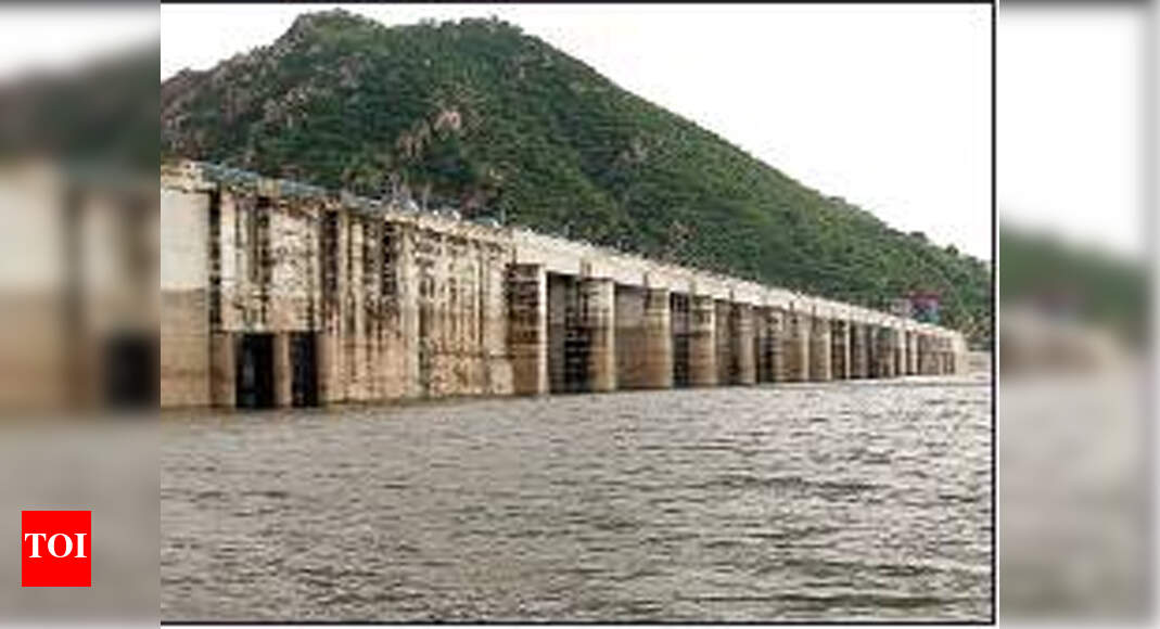 They live near Bisalpur dam, but drinking water remains a pipe dream ...