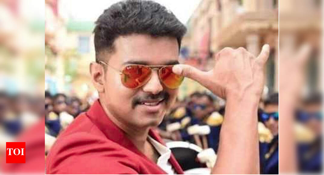Vijay fans disappointed, but won’t support any party | Trichy News ...