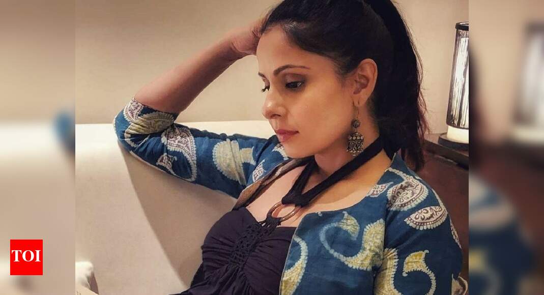 Chhavi Mittal advices smokers to stay away from pregnant mothers ...