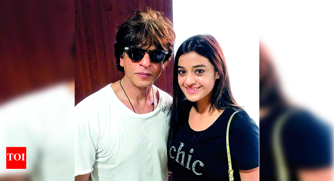 Darshana Banik’s fangirl moment with King Khan | Bengali Movie News ...