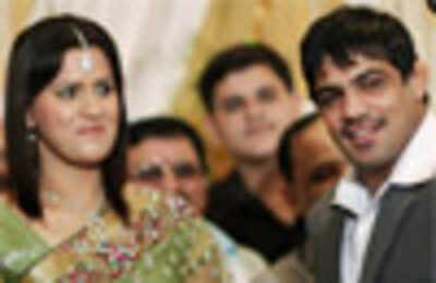 Sushil gets engaged to Savi; marriage on February 18 | Off the field ...