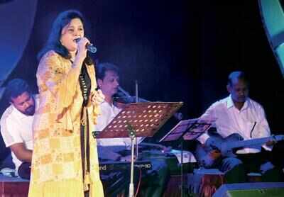 ‘Saaz Aur Awaaz’ singers render an evening of soulful music, enthral ...
