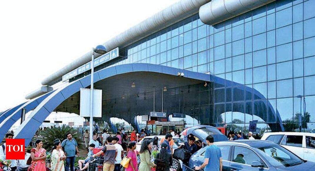 Surat airport crosses 1.25 million passenger mark in 2018-19 | Surat News - Times of India